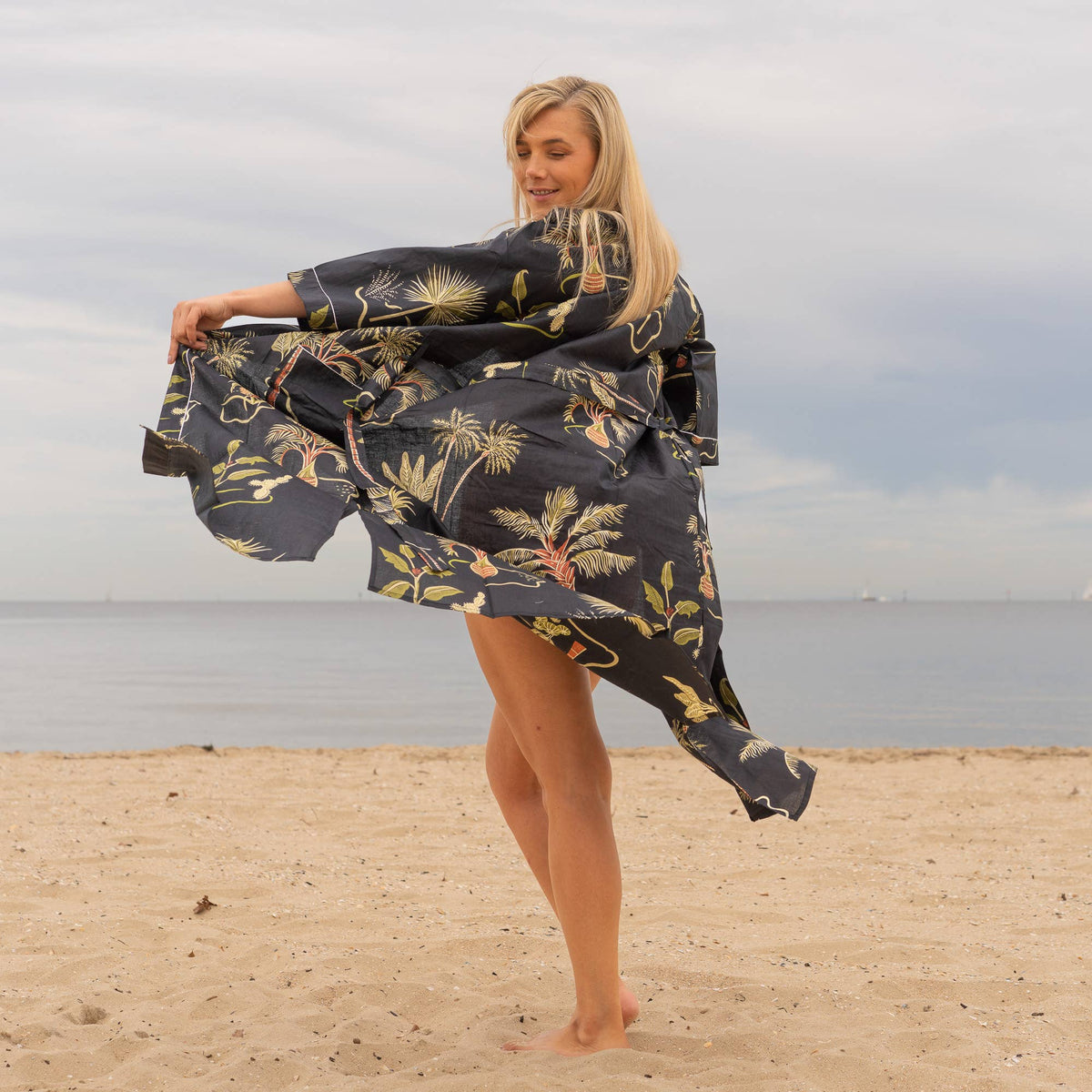 Tropical Black' Women's Cotton Kimono Robe